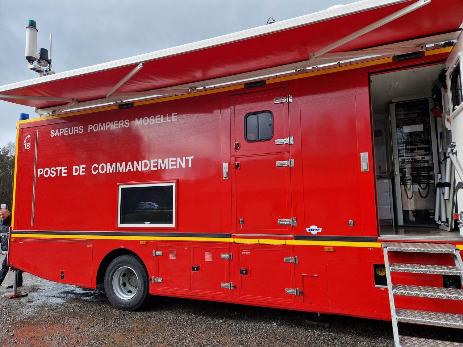 Lâ€™incendie qui ravage le massif Vosgien est dÃ©sormais fixÃ© - Radio Mélodie